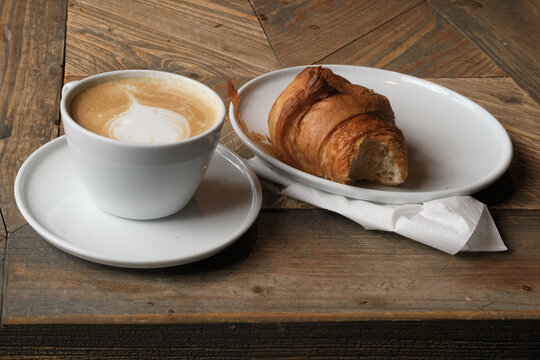 รูปภาพKaffepaus – เลือกดูภาพถ่ายสต็อก เวกเตอร์ และวิดีโอ3 | Adobe Stock