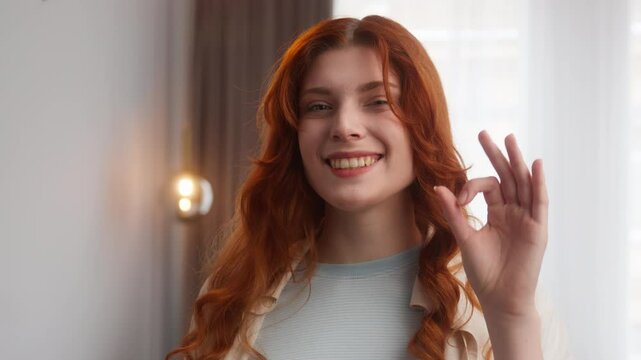 "Smile Please"-Bilder: Stock-Fotos & -Videos. | Adobe Stock