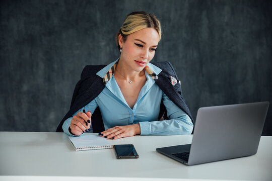 "Support Worker" Images – Browse 1,232 Stock Photos, Vectors, and Video ...