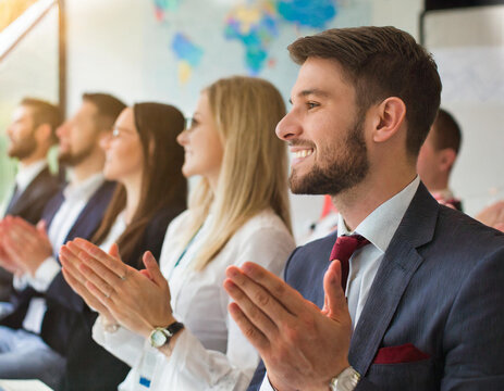 Oklaski Images – Browse 5 Stock Photos, Vectors, and Video | Adobe Stock