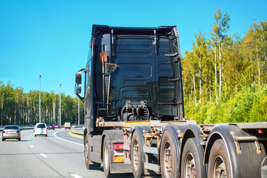 Empty Container Truck Images – Browse 12,373 Stock Photos, Vectors, and ...