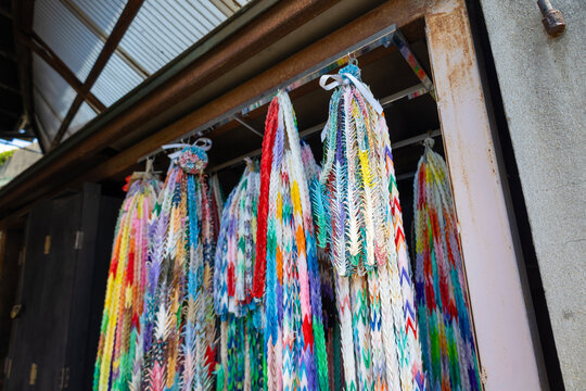 「千羽鶴」の写真素材 | 754件の無料イラスト画像 | Adobe Stock