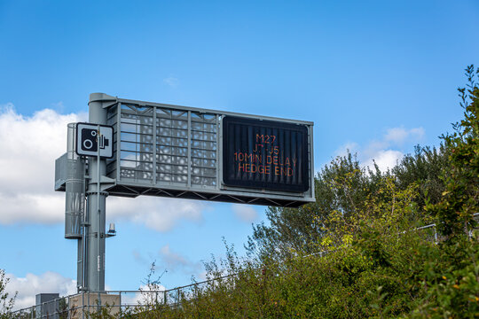 "Motorway Sign" Images – Browse 285 Stock Photos, Vectors, and Video ...