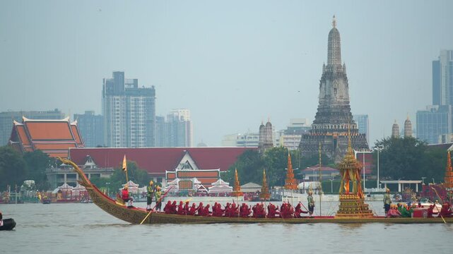 "Royal Barge" Images – Browse 811 Stock Photos, Vectors, and Video ...