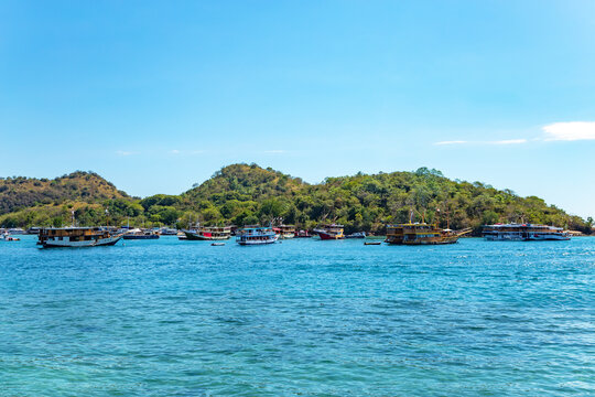 Lesser Sunda Islands"」の写真素材 | 2,838件の無料イラスト画像 | Adobe Stock