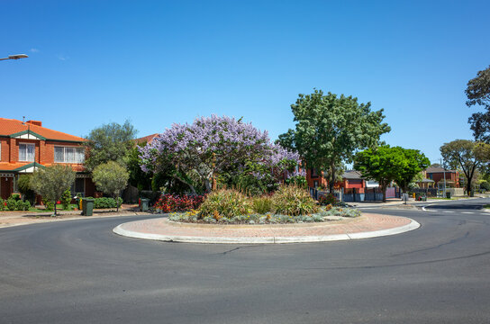 Roundabout Images – Browse 494,441 Stock Photos, Vectors, and Video ...