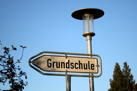 "General Knowledge" Images – Browse 2,332 Stock Photos, Vectors, and ...