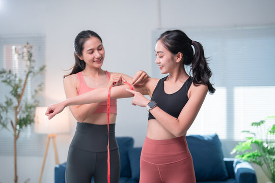 Measure Muscle」の写真素材 | 35,790件の無料イラスト画像 | Adobe Stock