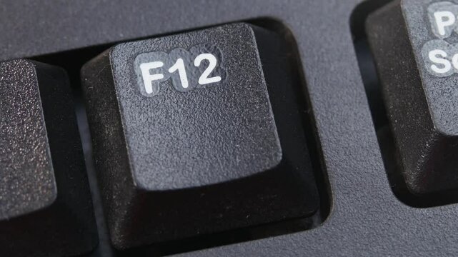 「F12」の写真素材 | 926件の無料イラスト画像 | Adobe Stock