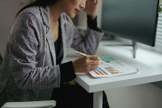 Reports And Charts Images – Browse 1,791,652 Stock Photos, Vectors, and ...