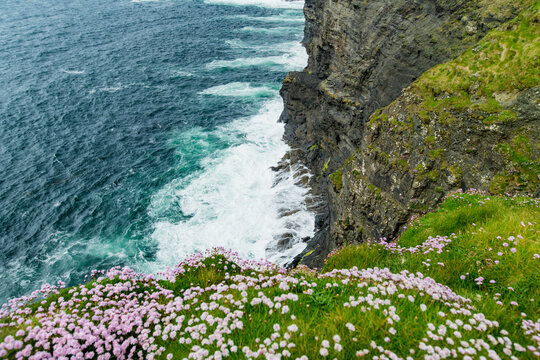 "Kilkee Cliffs" Images – Browse 380 Stock Photos, Vectors, and Video ...