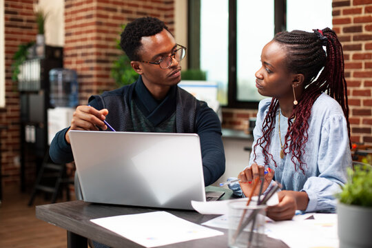 Neger-Bilder: Stock-Fotos & -Videos. | Adobe Stock