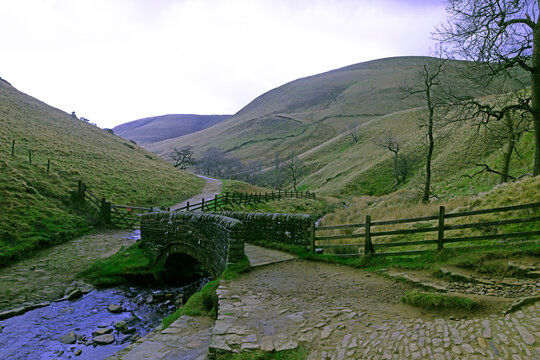 "Packhorse Bridge" Images – Browse 486 Stock Photos, Vectors, and Video ...