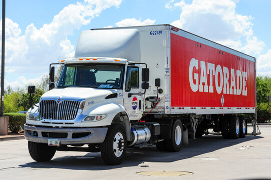 Gatorade Images – Browse 770 Stock Photos, Vectors, and Video | Adobe Stock