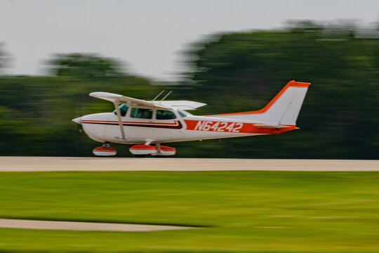 "Cessna 172" Images – Browse 252 Stock Photos, Vectors, and Video ...
